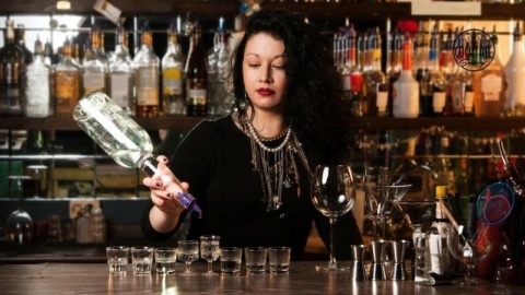 The 7 Fastest Ways to Measure a Shot Without a Shot Glass