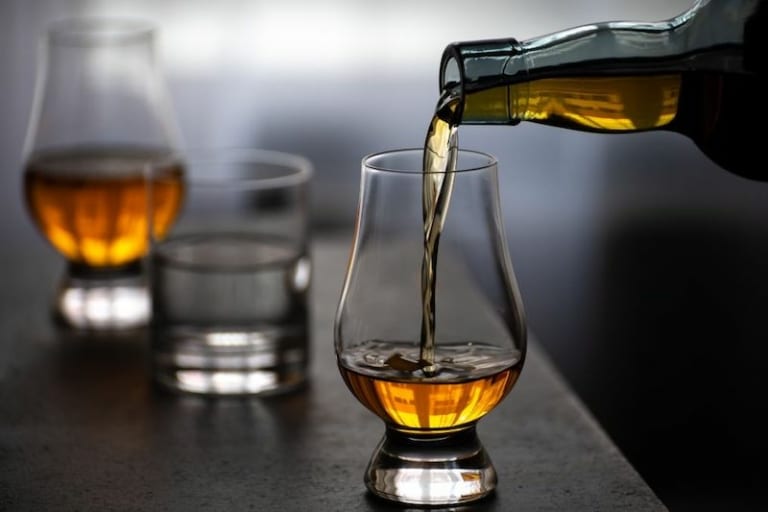 The 5 Different Types of Scotch Whisky - An Ultimate Guide | Cocktail ...