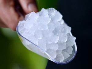 Guide: The Different Types of Ice to Chill your Cocktails | Cocktail ...